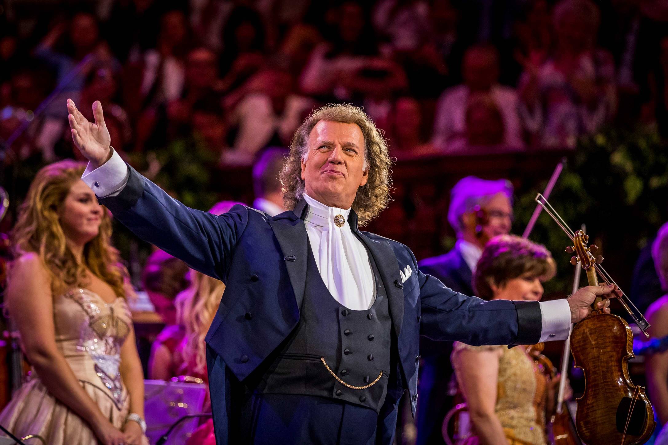 S-au pus în vânzare biletele pentru concertele André Rieu ce vor avea ...